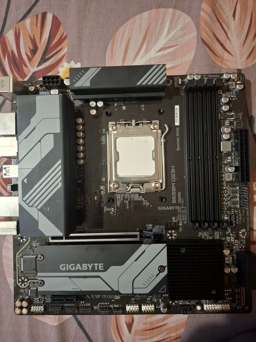 Gigabyte B650M DS3H: 4 900 грн. - Комплектуючі та запчастини Кривий Ріг на Olx