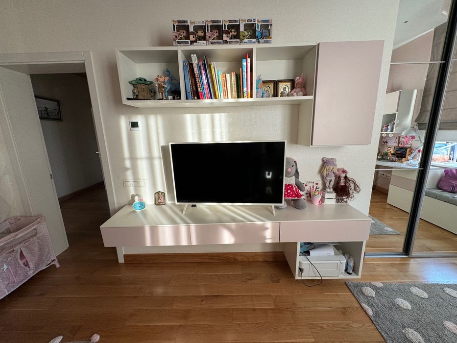 Набір меблів для дівчинки 35 000 грн Меблі для спальні Глобине на Olx