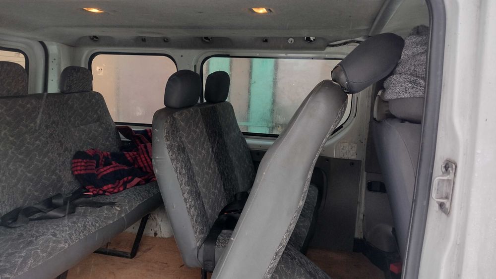 Renault Trafic 2.0 dCi 9-osób Kamienna Góra • OLX.pl