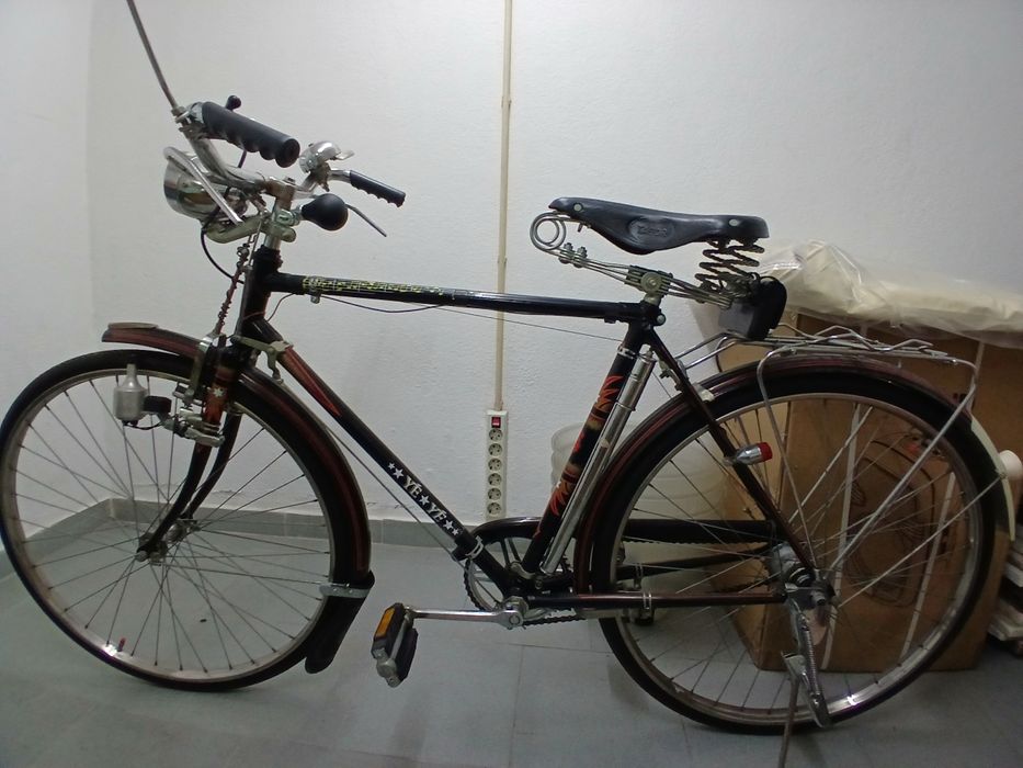 Bicicleta Pasteleira 1970. YEYE Corroios • OLX.pt