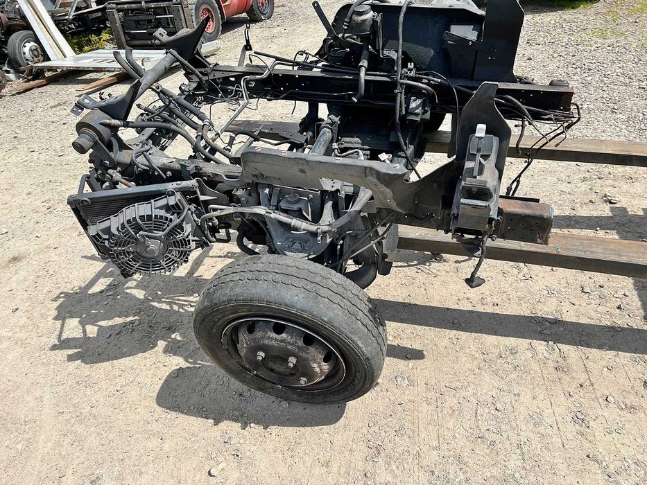 Zawieszenie przednie Cabstar F24 Maxity 06-13 Bez Korozji Import Gąbin ...