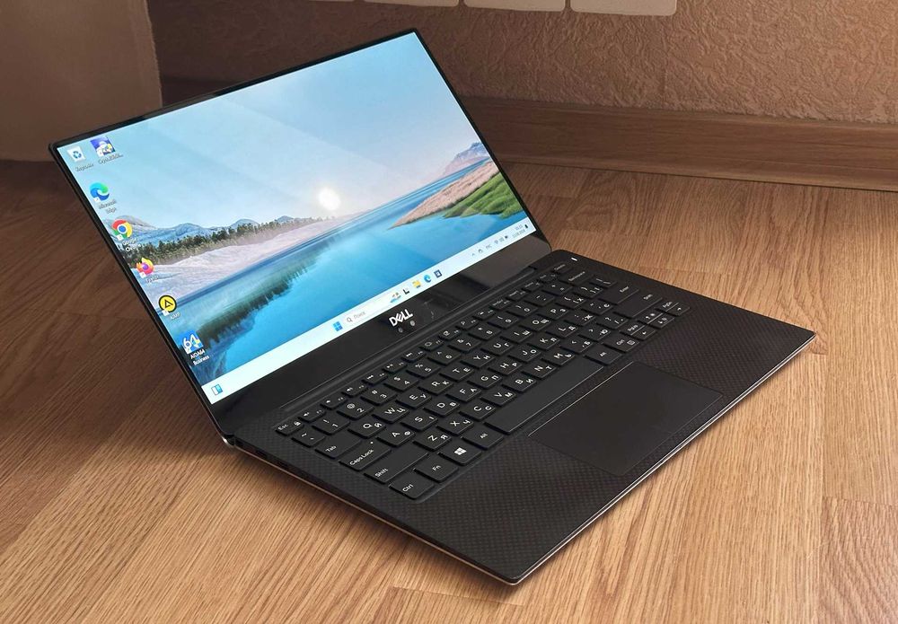 Ультрабук Dell XPS 13.3 FHD IPS / Core i7 / 16 ГБ / SSD 256 NVME/TypeC ...