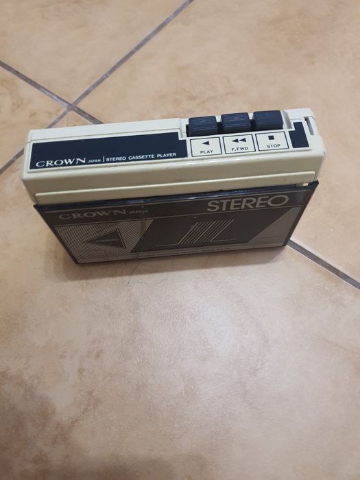 Walkman Crown Japan PRL Sprawny Łódź Górna • OLX.pl