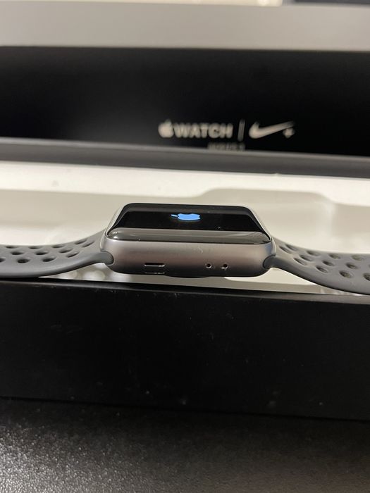 AppleWatch Series 3 Nike 42mm: 1 890 грн. - Смарт годинники Київ на Olx
