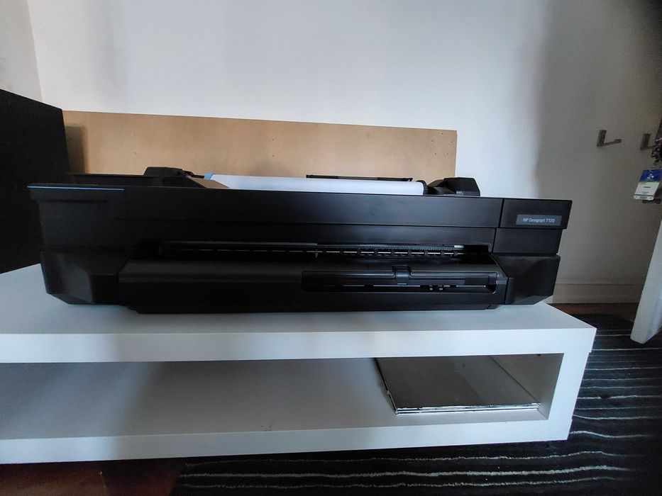 Plotter HP Designjet T120 São Domingos de Benfica • OLX.pt
