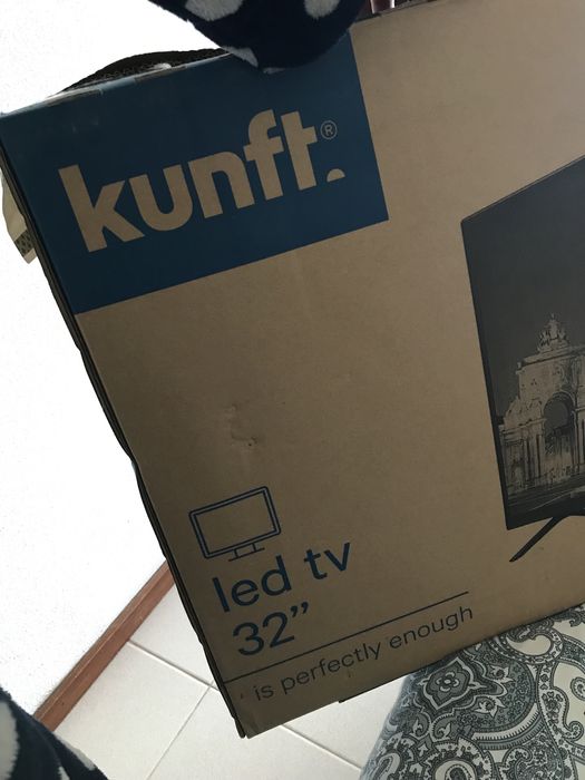 Televisão Kunf 32 polegadas Buarcos • OLX Portugal