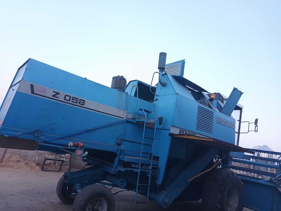 Kombajn zbożowy Bizon Rekord Pasierby • OLX.pl