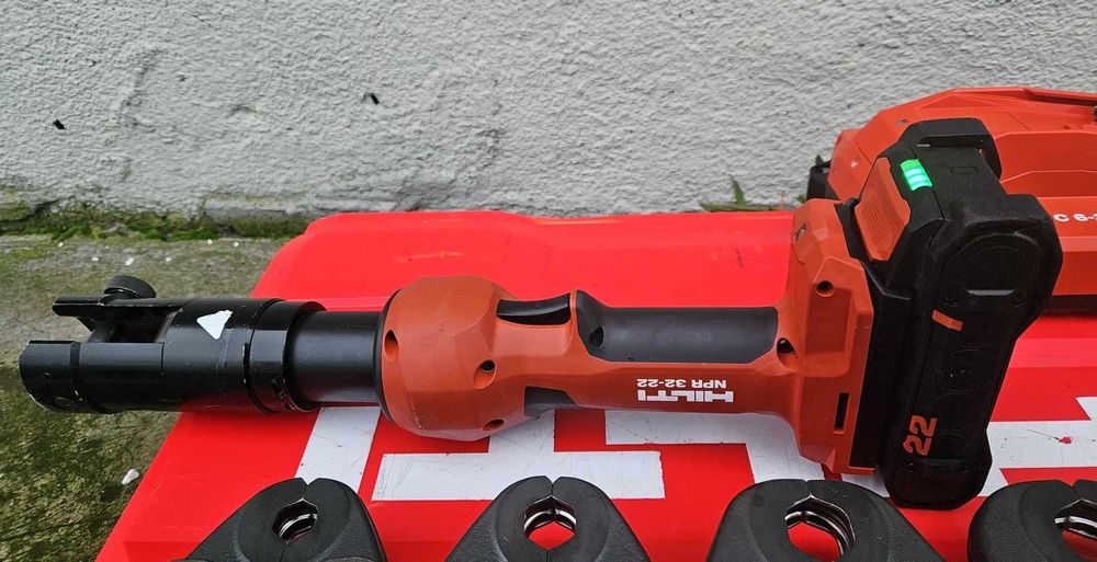 HILTI NPR 32-22 zaciskarka do rur + zaciski. Gorzów Wielkopolski • OLX.pl