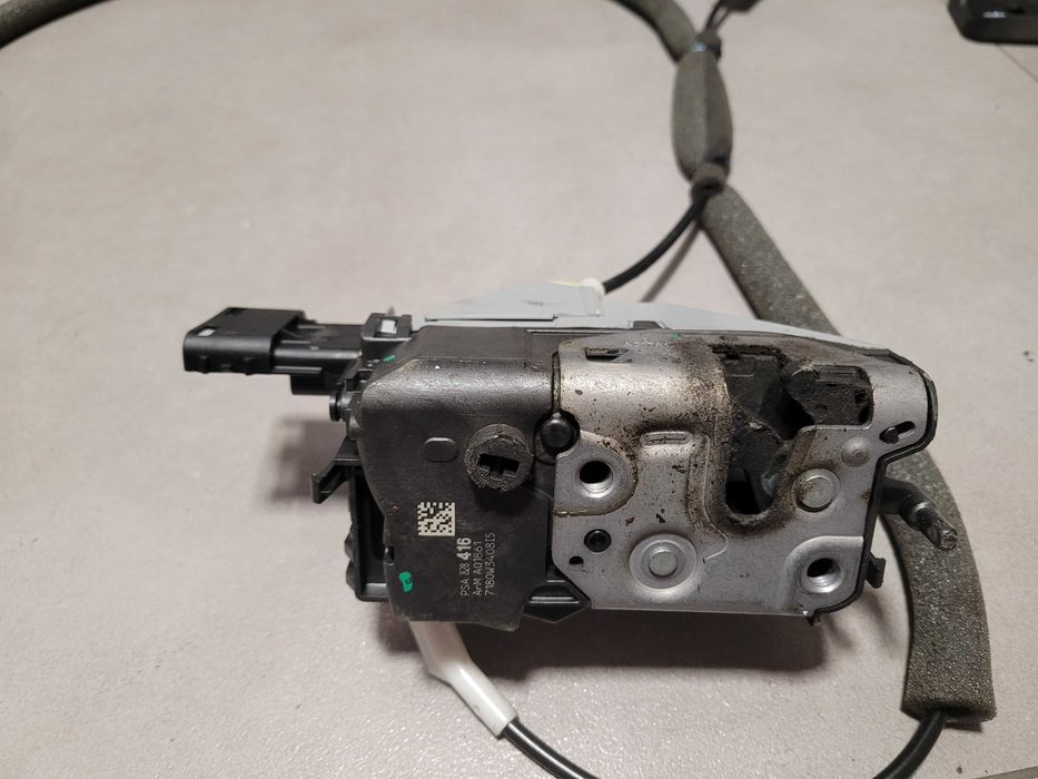 Zamek drzwi prawy tył 6-PIN klamka Citroen Berlingo EXYB Czerwionka-Leszczyny • OLX.pl