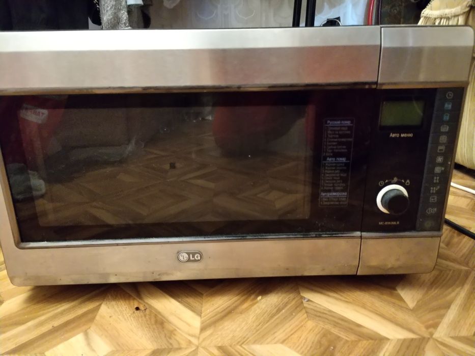 LG MC-8083MLR/01 печь микроволновая с конвекцией: 4 280 грн. - Мікрохвильові печі Одеса на Olx