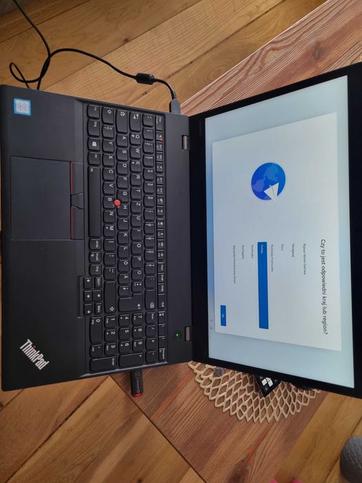 Lenovo ThinkPad i7/16/512/15,6" fullhd ips modem LTE windows 11 torba ...