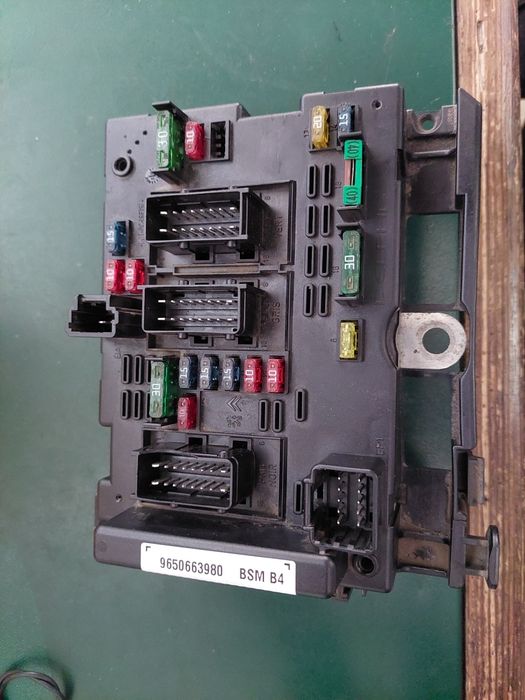 Модуль Bsm B4 9650663980 Peugeot Citroen 1 500 грн Блоки керування