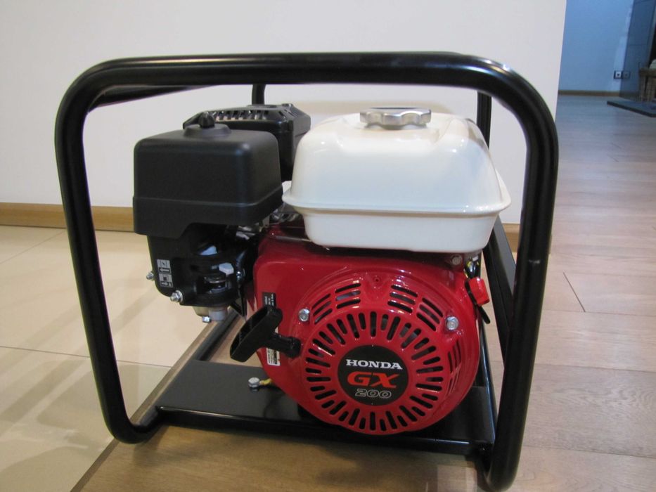 Agregat prądotwórczy Honda EA3000 AVR VSP 3kW 3000W od ręki Wadowice • OLX.pl