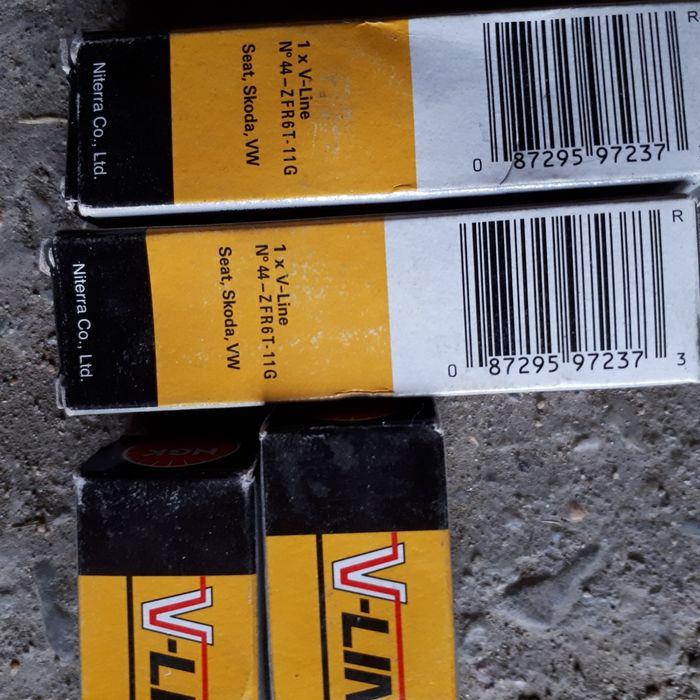 Cewka zapłonowa 48003 NGK numer U5002 plus świece do vw, seat, audi ...