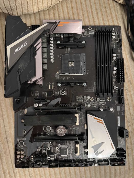 Zestaw: Ryzen 5 5600X / B450 Aorus Elite / 32GB RAM / PSU Wrocław Psie Pole • OLX.pl