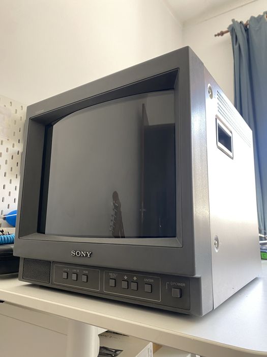 Monitor Sony PVM-14N6E RGB arcade retro gaming Corroios • OLX.pt