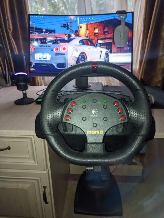Игровой Руль Logitech MOMO Racing: 2 199 грн. - Аксесуари Ізмаїл на Olx