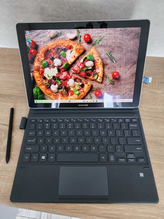 Samsung Galaxy Book 12" 2160x1440 Windows 11 SM-W723 4/128Gb LTE 4G: 10 540 грн. - Планшетні ...