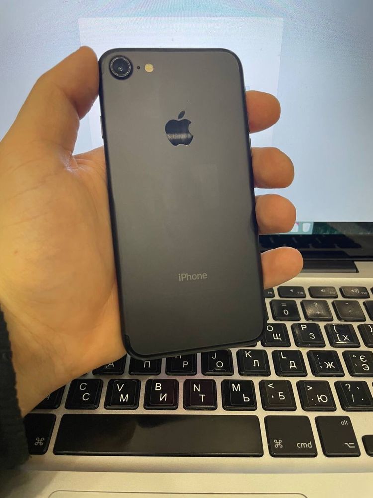 РОЗПРОДАЖ Apple IPhone 7/8 32/64/128gb (смартфон/апл/теоефон): 3 050 ...