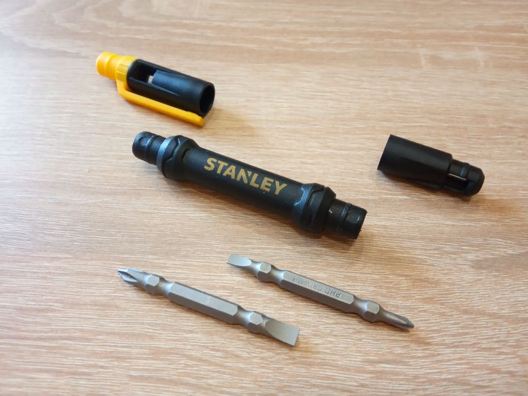 Отвертка Stanley компактная с 2-мя двусторонними вставками.: 185 грн ...