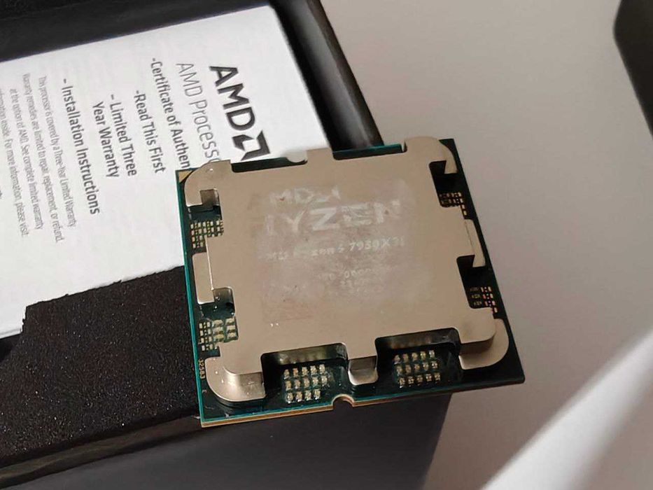 Процесор AMD Ryzen 9 7950X3D box на гарантії: 23 000 грн ...