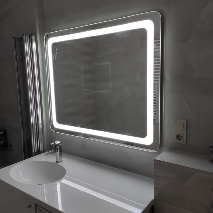 Дзеркала з Led підсвіткою Дзеркала в рамі 2 650 грн Вікна двері скло дзеркала Львів на Olx