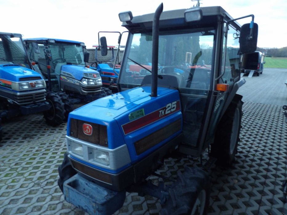 ISEKI TK 25 KM 4x4 Zarejestrowany wspomaganie KLIMA Kubota Yanmar Włoszakowice • OLX.pl