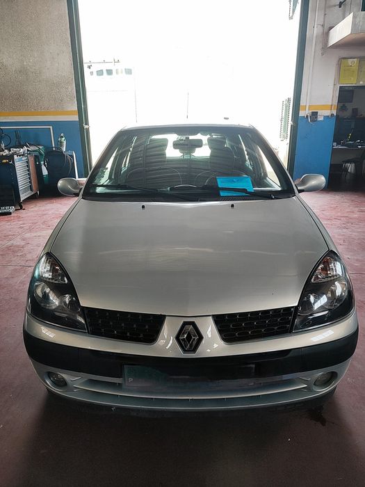 Renault Clio Diesel 2004 Vendo Renault Clio 2004 Diesel, 5 lugares. Alenquer (Santo Estêvão E ...
