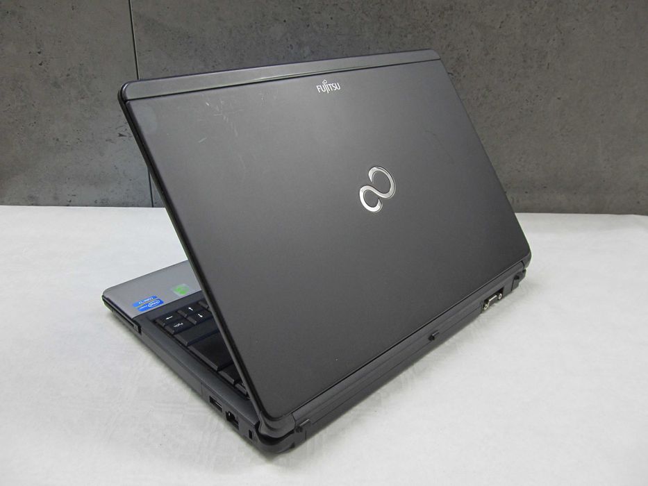 MOCNY Fujitsu i7 3632QM 8GB dysk SSD 128GB Do pracy Domu Laptop ...