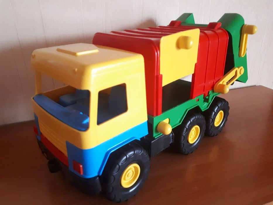 Машинка. Сміттєвоз (45 см.). Якісний пластик: 300 грн. - Іграшки Ямпіль ...