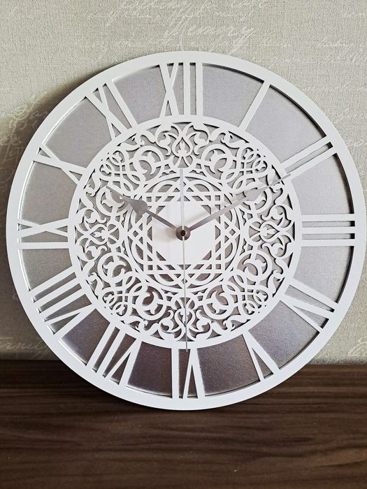 Dekoracyjny zegar ścienny, rzymski, ornament, srebrny, złoty, vintage ...