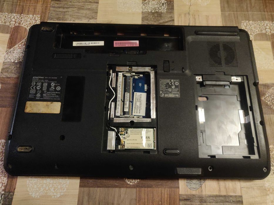 Ноутбук Emahcines e725 pentium T4500: 400 грн. - Ноутбуки Миколаїв на Olx