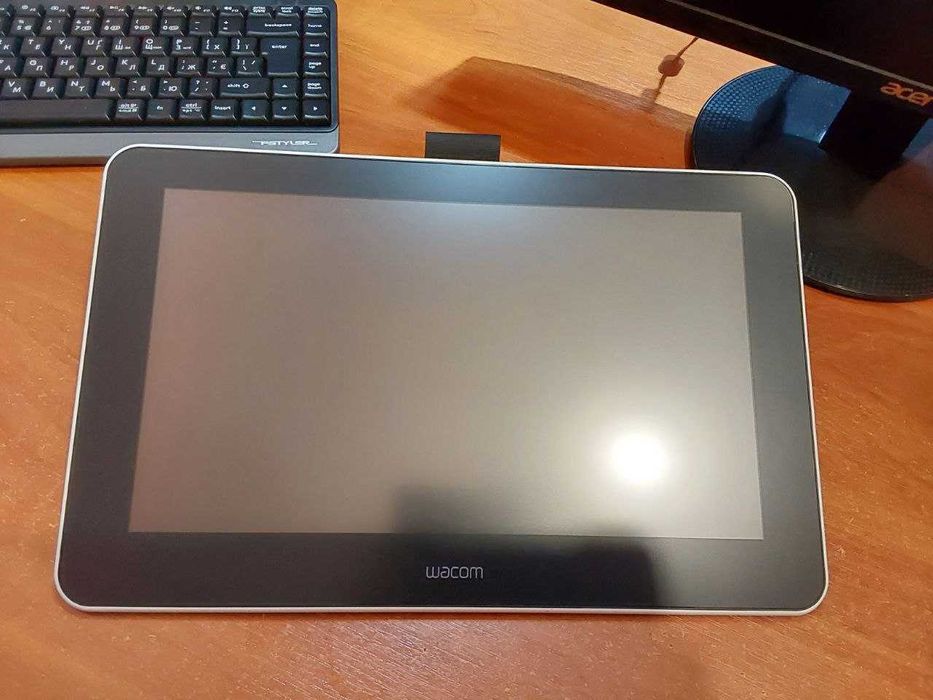 Графічний планшет Wacom One 13 (DTC133W0B): 7 000 грн. - Графічні ...