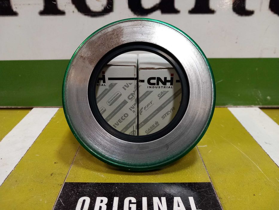 Uszczelniacz wałka przekaźnika mocy WOM PTO CASE MX120 MX135 64x111x11 ...