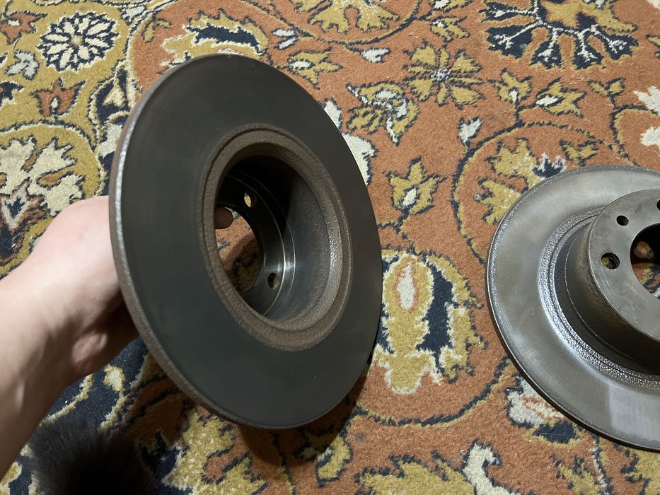 Тормозные диски Ваз 2101 2106 2107 переднее пара в хорошем состоянии: 350 грн. - Гальмівні диски ...