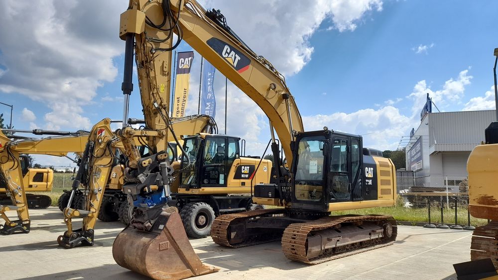 Usługi koparką gąsienicową 25ton kołową CAT z rototilt skarpówka 2m ...