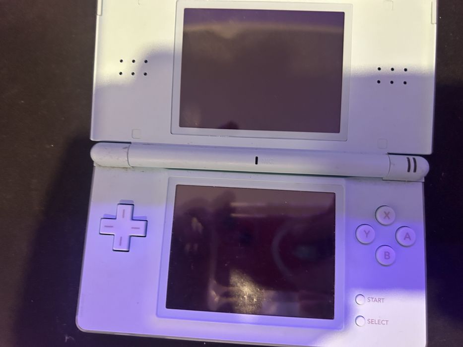 Nintendo Ds lite azul claro São Pedro da Cadeira • OLX.pt