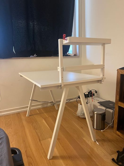 Study table with side racks Santo António • OLX.pt