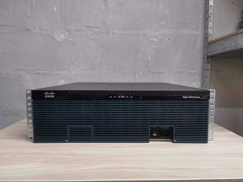 Маршрутизаторы Cisco 3945 SPE150, SPE250/K9 нал/безнал: 12 000 грн ...