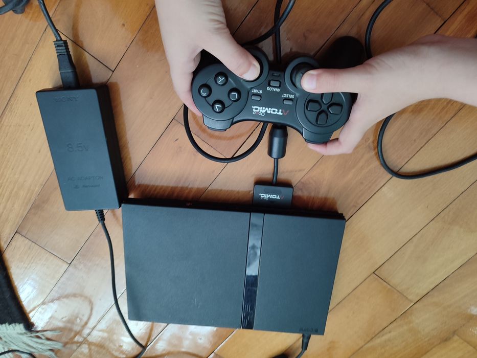 Продаєтсья PlayStation 2: 1 300 грн. - Приставки Остриця на Olx