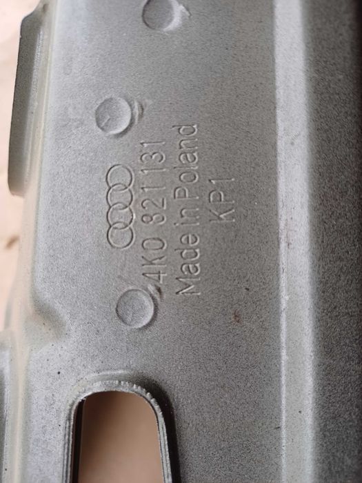 Wspornik błotnika audi a6 c8 lewy 4k082.1131 nowy Wińsko • OLX.pl