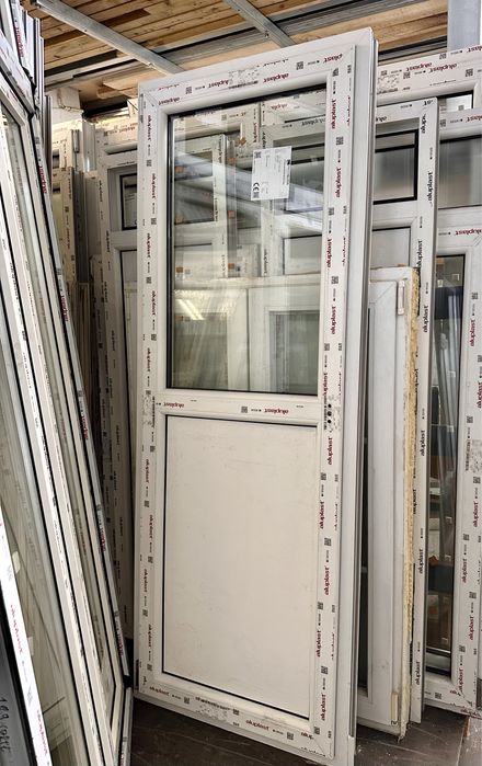 Janela PVC sacada 75L/200A oscilobatente Algueirão-Mem Martins • OLX.pt