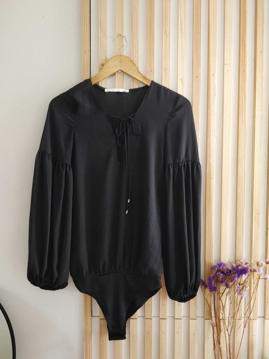 Body lindíssimo zara Santo António • OLX Portugal