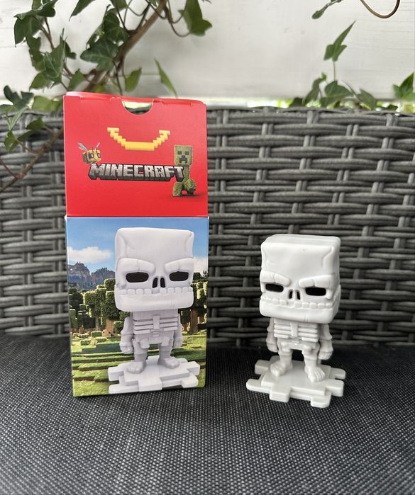 Minecraft movie szkielet skeleton figurka mc donalds Wrocław Krzyki ...