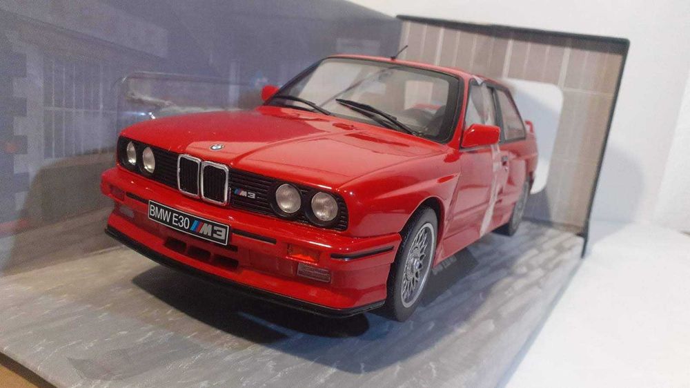 1/18 Bmw E30 M3 vm - Solido Rio Maior • OLX Portugal