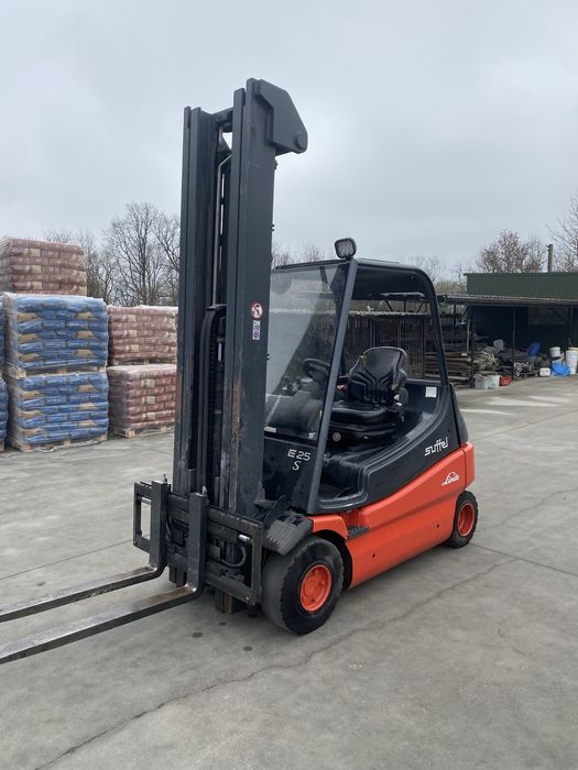 Linde E25 Elektryczny Wózke Udźwig 2500kg Maszt 8m Złoczew • OLX.pl