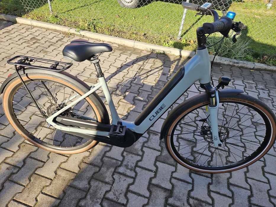 Rower elektryczny damski cube Kąty Wrocławskie • OLX.pl