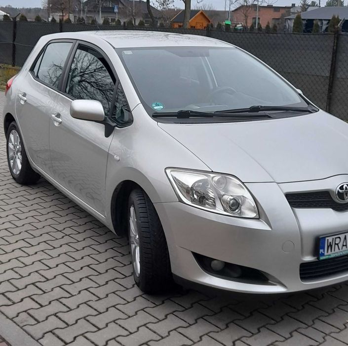 Toyota auris 1.4 benzyna Skaryszew • OLX.pl