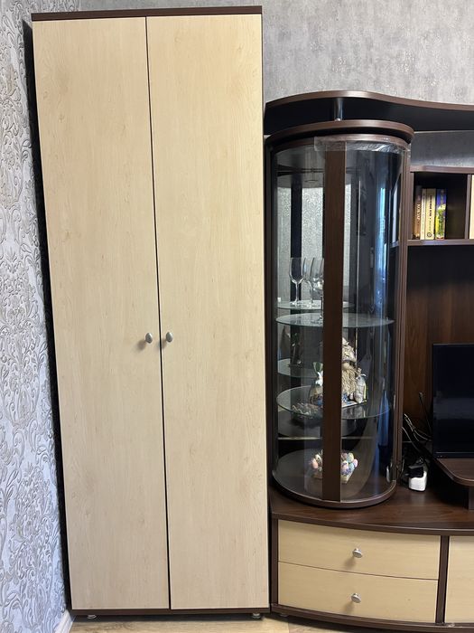 Меблева стінка у вітальню зал 1 800 грн Меблі для вітальні Київ на Olx