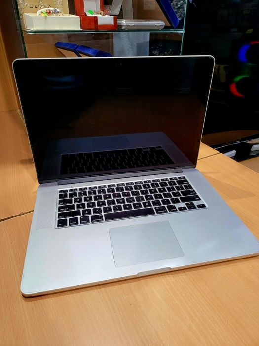 Laptop Macbook Pro A1398 i7 / 512GB SSD / 8GB RAM. Jarocin • OLX.pl